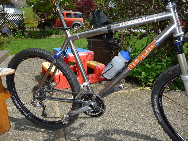 Dekerf Elysium | Retrobike