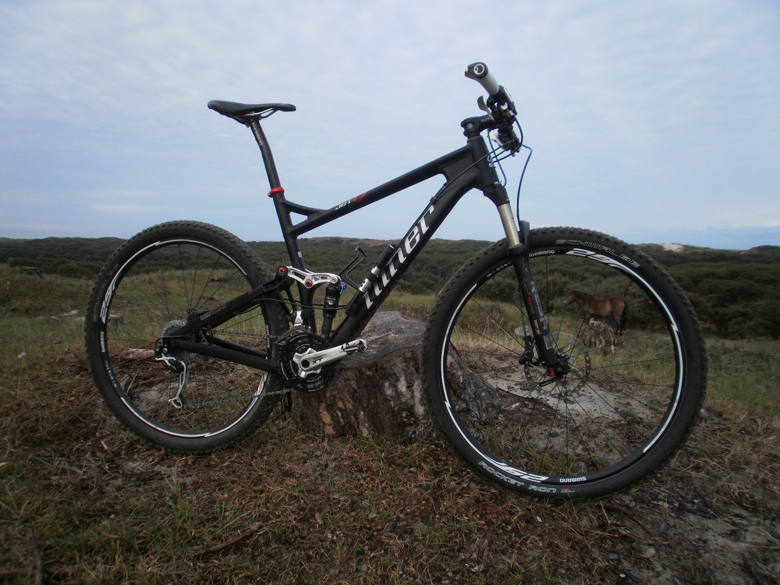 Niner JET9, licorize anodized - Mountainbike.nl